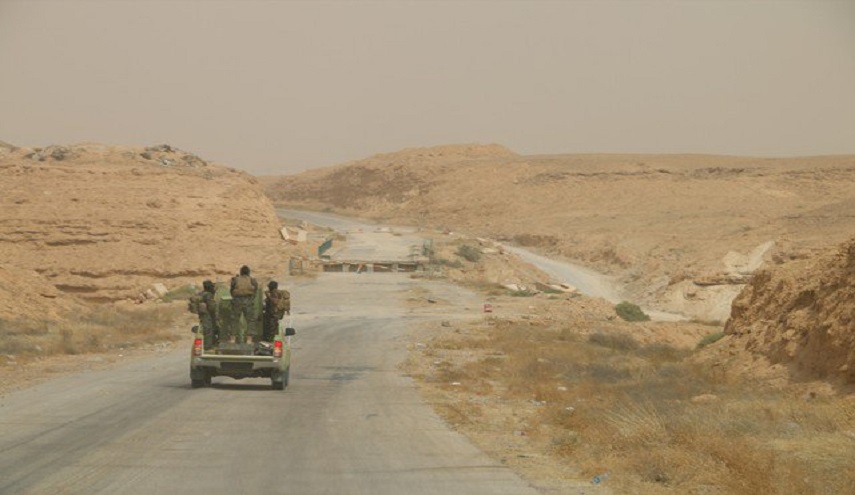 بالصور من هنا مرت داعش الجسور المدمرة بين حديثة وعنة
